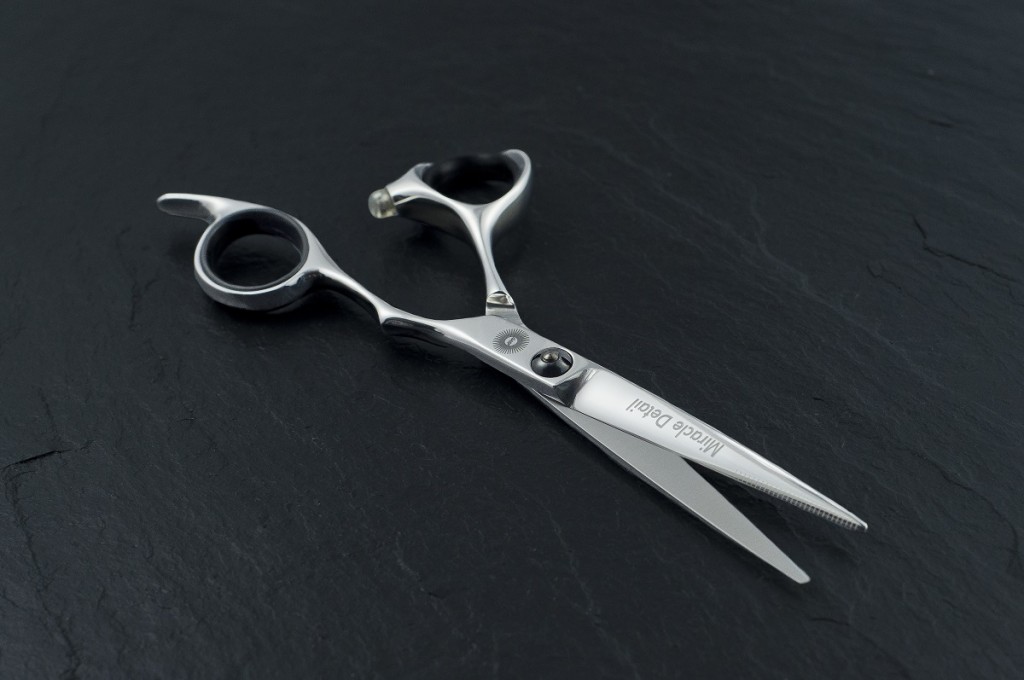Miracle Detail – Gasp Scissors